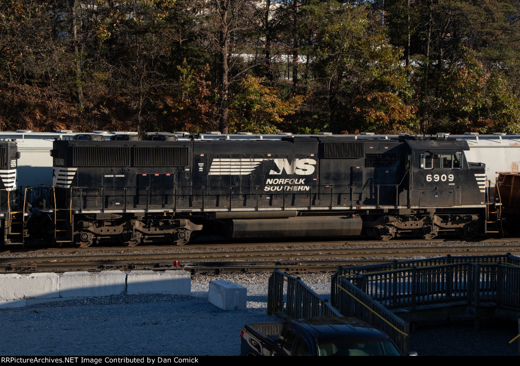NS 6909